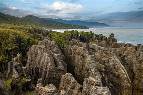 Pancake Rocks And Blowholes Coastal Walking Trail 파파로아 국립공원 푸나카이키 남섬 서부