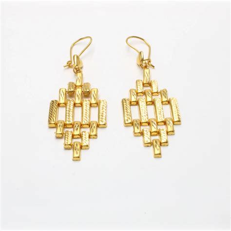 22 Ayar Kaburga Sallama Küpe