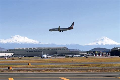 Sin Daños Chocan Dos Aeronaves En Pistas De Rodaje Del Aicm