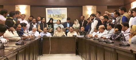 Maryam Nawaz Chairs Consultative Party Meeting For Na 120 Campaign
