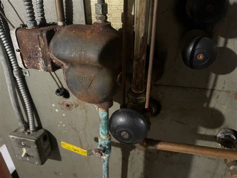 Help Identifying Low Water Cutoff — Heating Help The Wall