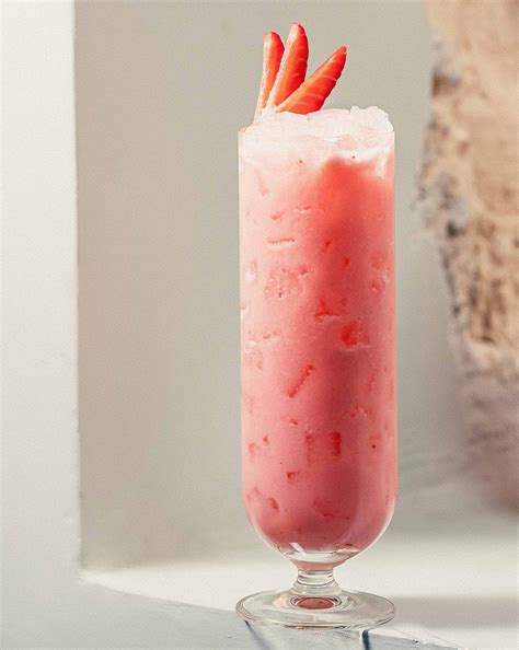Best Pink Cocktail Recipes 19 Easy Pink Cocktail Recipes