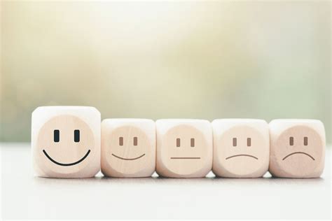 離職証明書とは？必要なケースや記載事項をわかりやすく解説 ジンジャー（jinjer）｜クラウド型人事労務システム