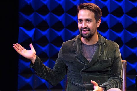 Lin Manuel Miranda Sings Theme Song For The Magic School Bus Revival In