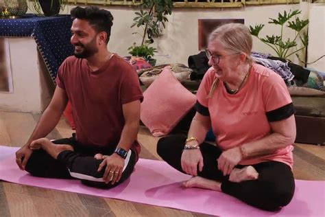90 Day Fiancé Jenny Risks Injuries As Oldest Woman In Kama Sutra Class