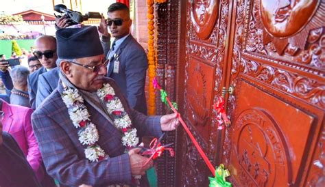 मनदरम भट चढउनभनद आशरमम दन गरन धरम परधनमनतर