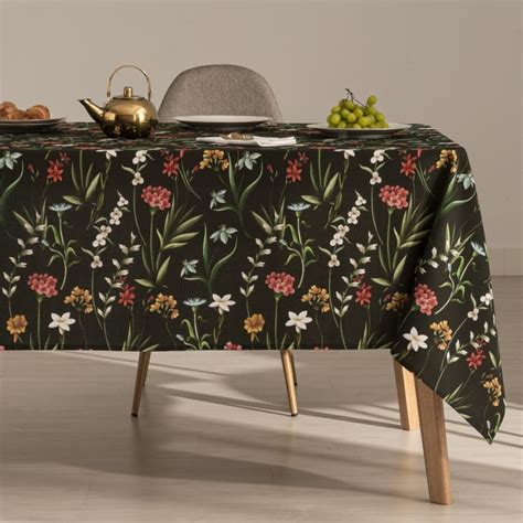 Nappe imprimée toucher tissu et traitement antitache Noir x cm Halinna Maisons du Monde