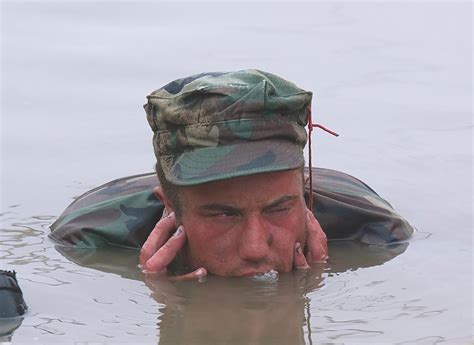 A Former Navy Seals Advice For Tough Times Embrace The Suck