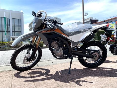ユアサモータース on Twitter なかなかお目にかかれない CRF250Lです カタログとはちがいますね かっこいいです