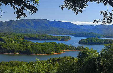 Lake Chatuge In Hiawassee Ga