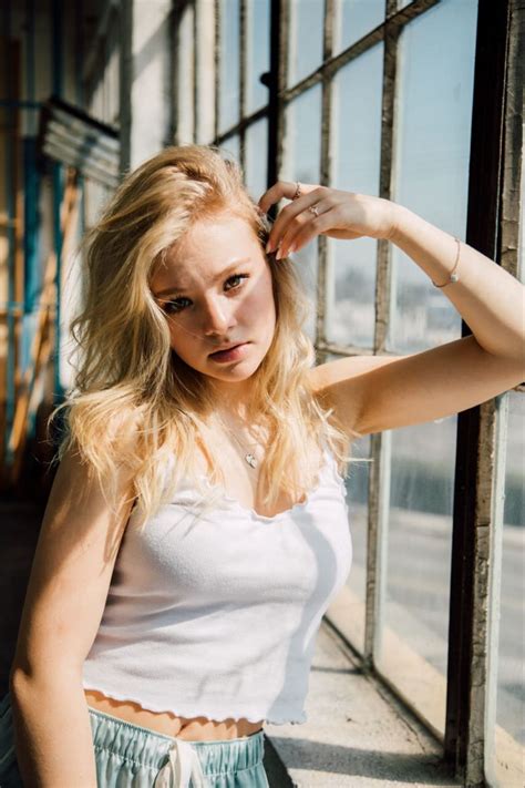 Laura Niemas Artofit