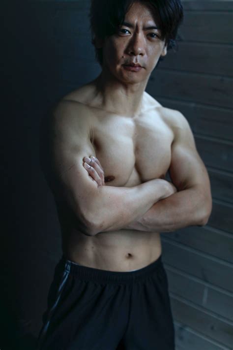 野田クリスタルが教える筋肉論「40代こそ筋トレ全盛期です！」 美st Online