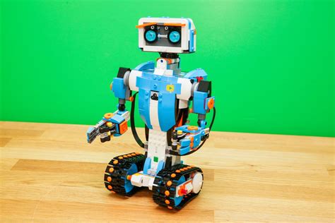 Lego Boost is your robot coding superkit - CNET