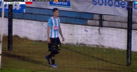 Insólito Un Futbolista De Argentino De Merlo Fue Expulsado Por Orinar