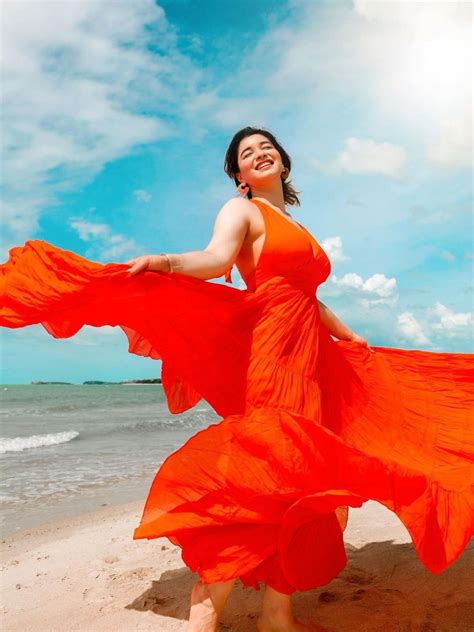 સારા તેંડુલકરની આ વાત તમે નહીં જાણતા હોય Sara Tendulkar Latest Photos Education Instagram Blog