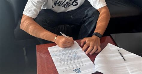 Sefer A Schimbat Iar Echipa Fostul Jucător De La Rapid A Semnat Pe 3 Sezoane Golazo Ro