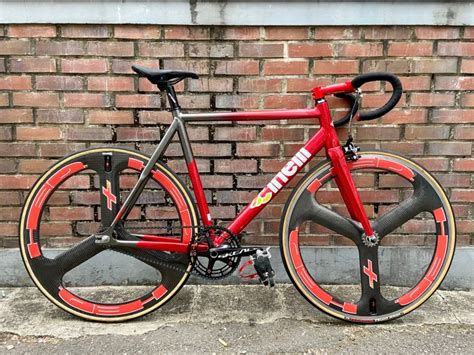 치넬리 비고렐리 커스텀 페인팅 트랙 프레임셋 헤드 G3 카본 트랙 휠셋 알터 매드맥스 체인링 스케이스 트랙 크랭크셋 리치 Fsa 미케닉스 룸 컴포넌트 커스텀 픽시 바이크