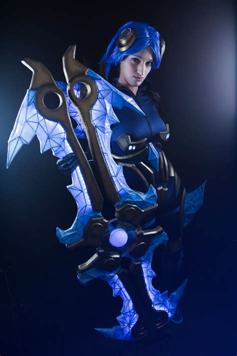League Of Legends Sexy Girls • Irelia Cosplay