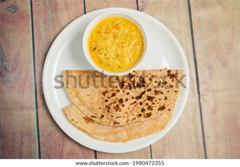 154 Chapati Kurma Royalty Free Photos And Stock Images Shutterstock