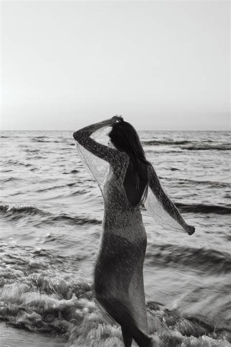 Pisces 2024 Horoscope Dont Let Pain And Anxiety Harden Your Tender