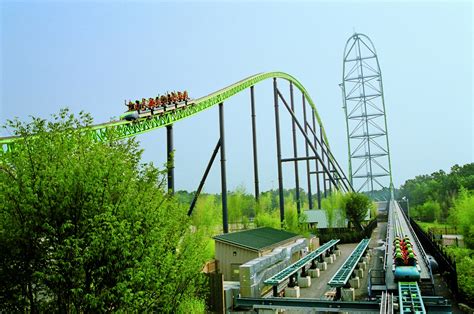 Kingda Ka Is the Tallest Rollercoaster in the World: Hits 128 MPH in 3. ...