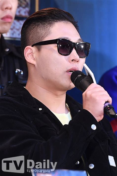 힘 안 남노 스윙스 태풍 힌남노 농담→누리꾼 질타