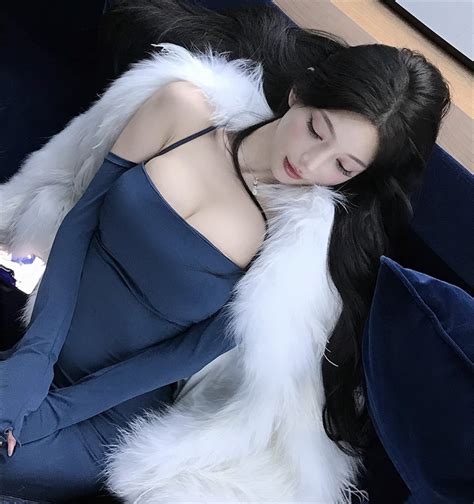 性感美人性感连衣裙原图 淘图 淘某宝：某宝网