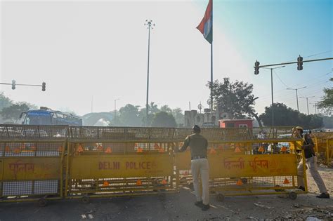 Ahead Of Farmers Protest Massive Traffic Jam Barricading On Noida