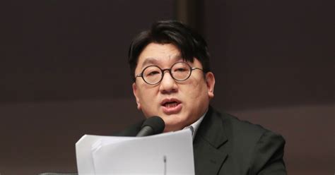 방시혁 입 열었다…sm 인수전서 하이브 대패 개인적으로 아주 만족 왜