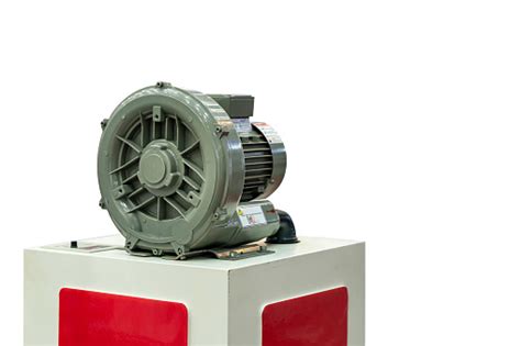 클리핑 경로로 격리된 전기 모터를 갖춘 산업용 반자동 원심 소용돌이 공기 펌프 송풍기 또는 진공 펌프의 고압 강철에 대한 스톡