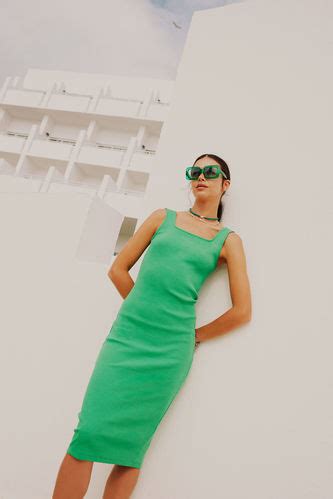 Yeşil Kadın Bodycon Vücuda Oturan Basic Düz Kare Yaka Fitilli Kaşkorse