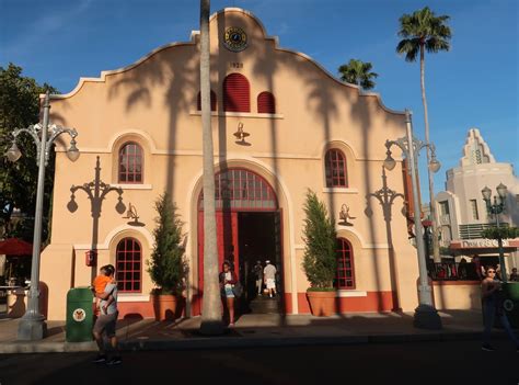 Everything You Need To Know About Starbucks At Walt Disney World