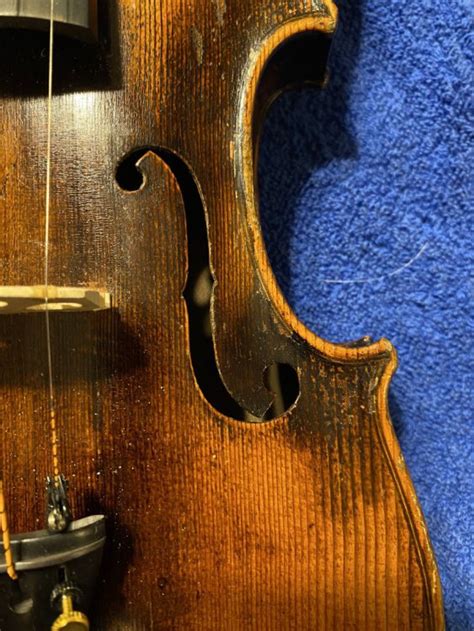 Fake Techler Wondering How Much Its Worth The Pegbox Maestronet Forums