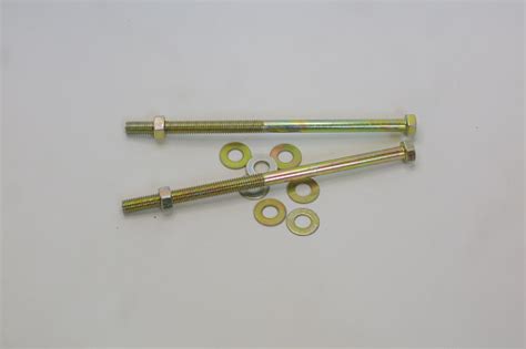 흰색 고립 된 배경 사진에 스테인레스 스틸 너트와 긴 볼트 0명에 대한 스톡 사진 및 기타 이미지 0명 1980 1989