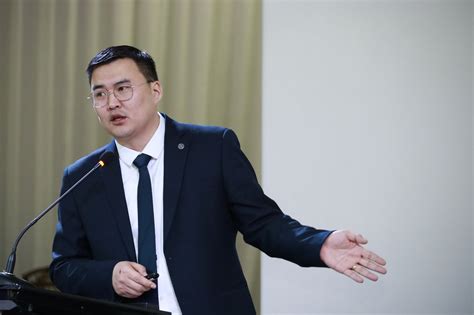 Шүүхийн бус журмаар маргаан хянан шийдвэрлэх нь сэдэвт хэлэлцүүлэг
