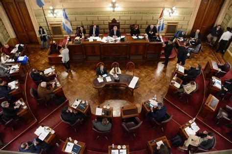 Municipios Y Comunas Podrán Pagar Sueldos Y Proveedores Con Fondos De