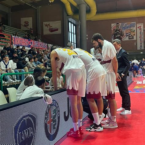 Pallacanestro Trapani Abbonamento In Sorteggio Domenica Contro Milano Trapanisi It