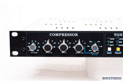 API 2500 Bus Compressor 1 BN1studio