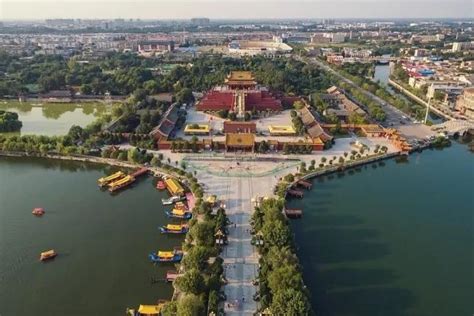 城市之巅 对望世界大宏行政公寓