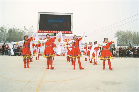 下塘镇文化惠民工程让老百姓喜笑颜开 长丰报