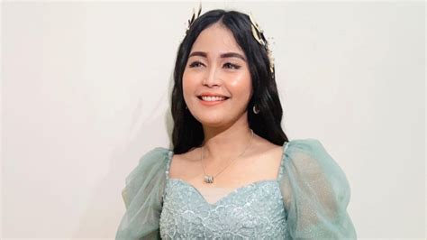 6 Potret Dian Anic Diva Dangdut Pantura Dari Cirebon Yang Dikenal Hingga Mancanegara