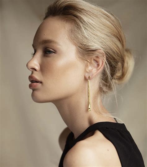 Danielle Stranger Agency Vancouver Modelling Agency