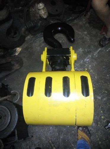 Black Hook Block Assembly 5 Ton At ₹ 25000piece In Kolkata Id