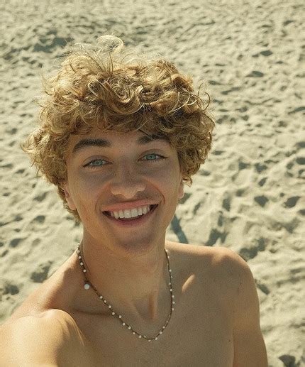 Самые красивые актеры Голливуда рейтинг фото и секреты привлекательности