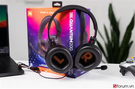 Tr I Nghi M Jbl Quantum Tai Nghe Gaming Gi R N T Jbl