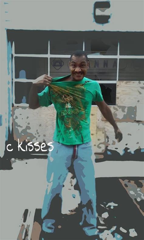 E Site Kiss My Camera