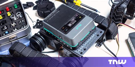 The New Pi Top Uses The Raspberry Pi 4 And Isn T A Laptop