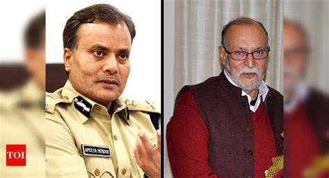 Delhi Police Chief Briefs Lieutenant Governor Anil Baijal On Protest