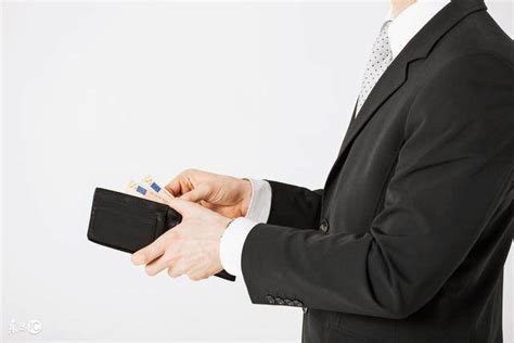 同事结婚随礼能随300吗同事结婚随礼随多少 随意云