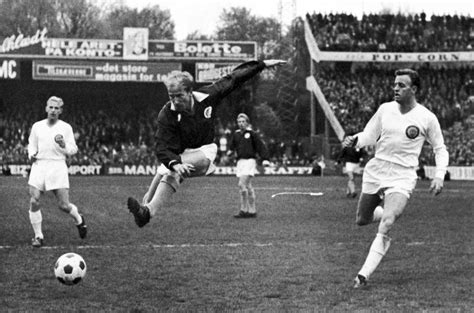 Premier League Bobby Charlton El Mito Que Vivi Dos Veces